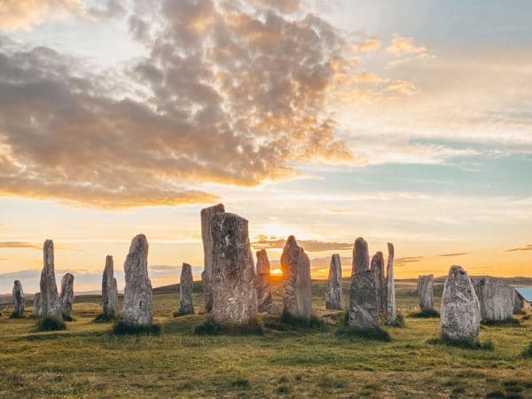 A Complete Guide to Visiting the Callanish Stones - To the Mountains ...